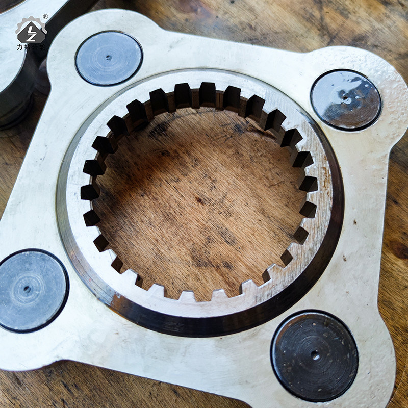 Smooth Planetary Gear Carrier SK200-1 1st Swing Motor Excavator Swing ...